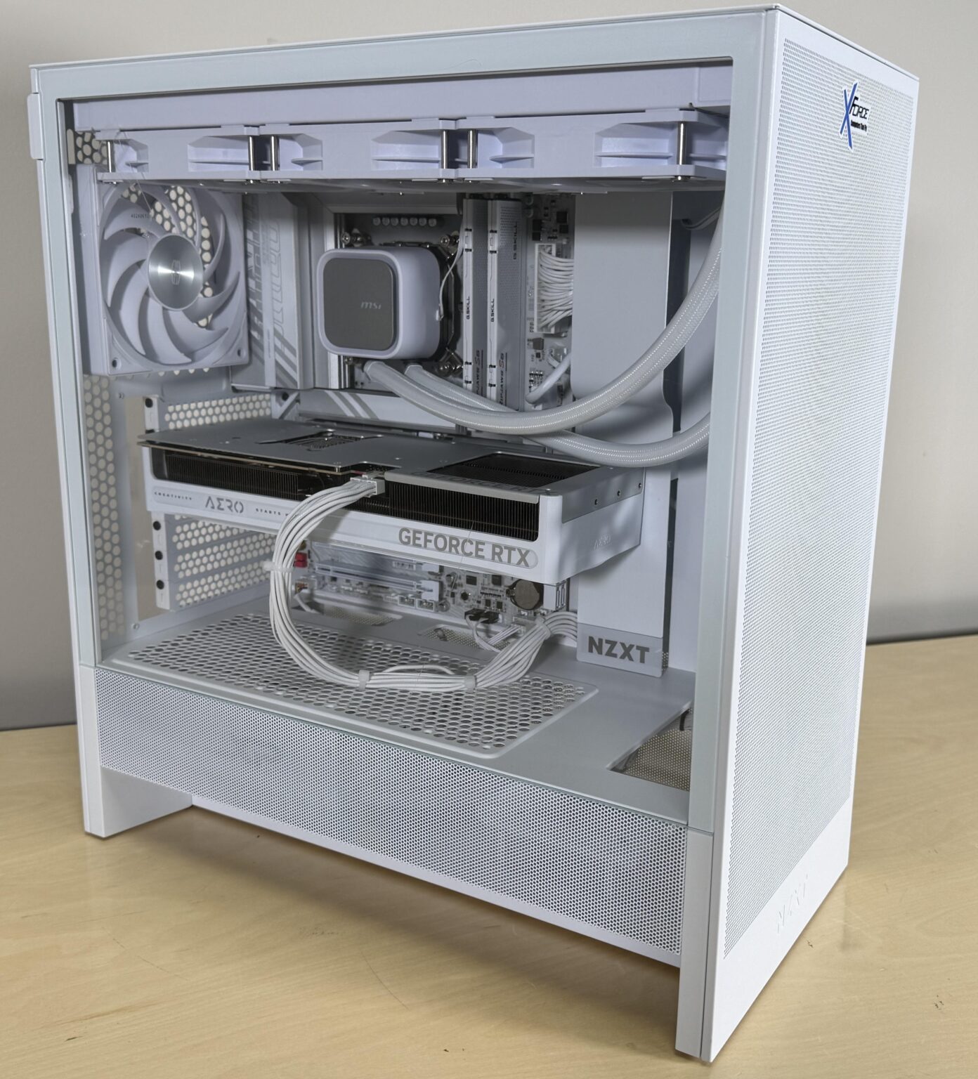 Intel High End Core Ultra System - XforcePC